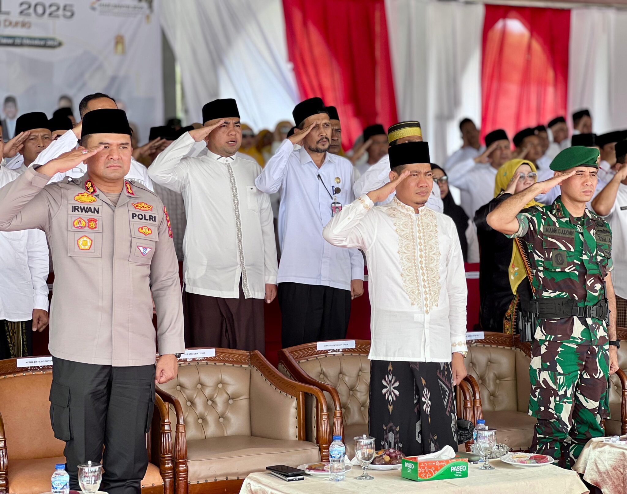 Wakil Bupati “Dihilangkan” dari Spanduk Hari Santri, Warga Aceh Timur Soroti Etika Pemerintahan ...